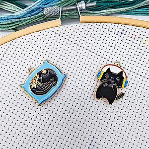 Kawaii Cats Cross Stitch Needle Minder, Needle Minder Magnetic, Needle Holder for Cross Stitch, Sewing, Embroidery and Needlework Accessories, Enamel and Magnetic（2 PCS）