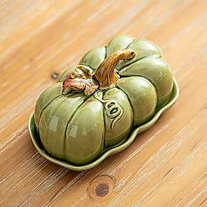 YINYUEDAO Pumpkin Butter Dish with Lid Ceramic Butter Keeper - for Butter, Dishes, Fruits - Butter Dish for Countertop, Counter, Refrigerator - Farmhouse Decoration for Kitchen ( Orange Pumpkin )