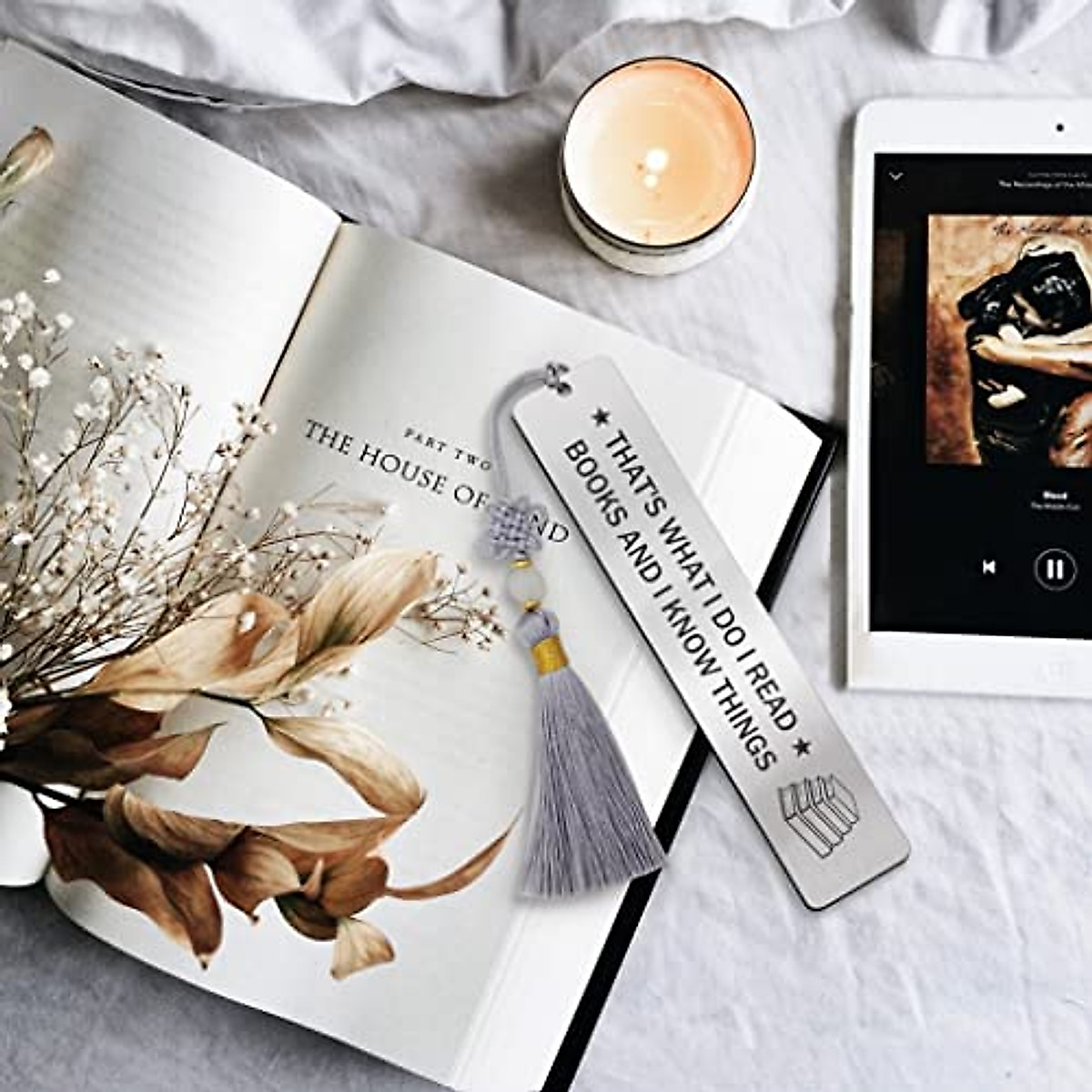 Ptzizi That's What I Do I Read Books and I Know Things, Metal Engraved Bookmark with Tassel for Friends Teachers Book Lovers Retirement Graduation Christmas Birthday Gifts