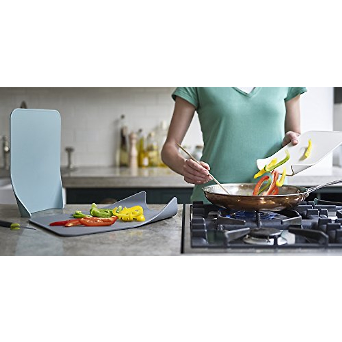 Joseph Joseph Nest Chop Set of Nesting Plastic Cutting Boards 13.25-inch x 10-inch Chopping Board Kitchen Prep Mat with Curved Edges 3-piece.