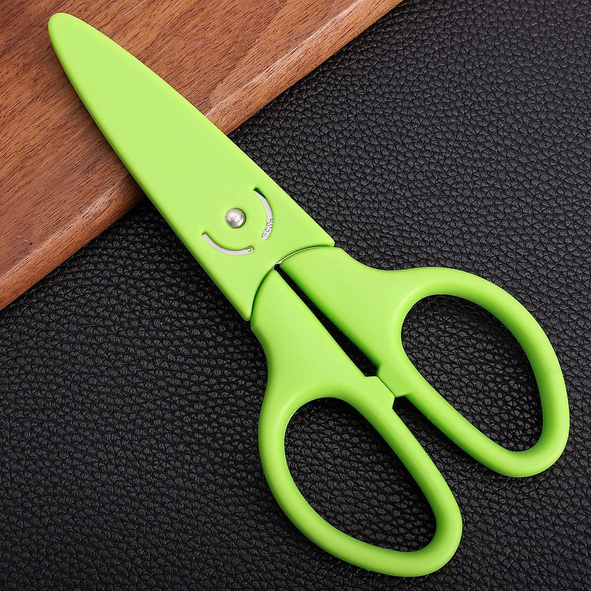 HITOPTY Green Multipurpose Scissors, 6in Straight Sturdy Sharp Scissors for Office School Student Home General Use Sewing Fabric Craft Supplies with Cover