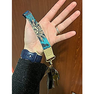 DQL wrist key lanyard, Bohemian key chain wristlet hand lanyard key wrist strap, keychain short key lanyard, car key holder for women(Cute)