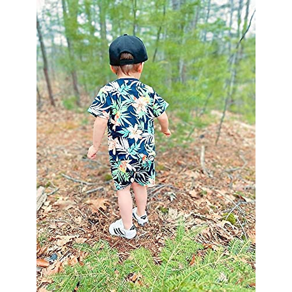 Aalizzwell Toddler Little Boys Girls Summer Outfits Hawaiian Floral T-Shirt Shorts Set Beach Clothes (Black, 3T)