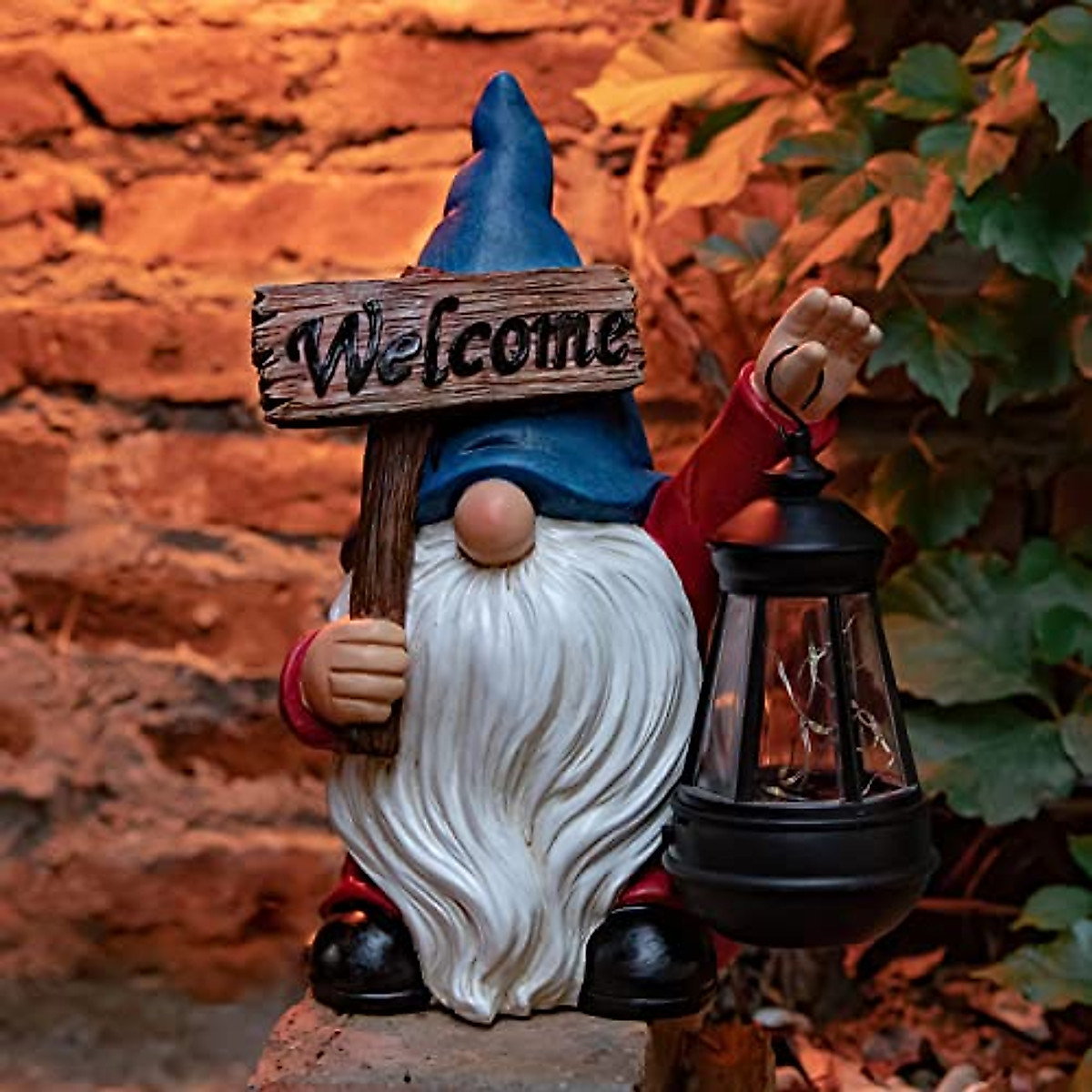 WONDHOME Garden Gnome Statue with Shovel Solar Gnomes Statue with Lantern LED Outdoor Decor Lights,Terrace Courtyard Lawn Patio Porch Decoration Christmas Housewarming Gift