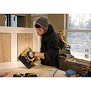 DeWalt 18 Gauge Precision Point Brad Nailer (DWFP12233 )