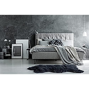 HOMECUTE Black Fur Rug 6ft x 3ft. Black Rug Bear Rug Black Rug for Living Room Black Rug for Bedroom Faux Fur Rug Bear Rug Kids Room Rug Bedside Rugs Animal Rug Black Room Rug