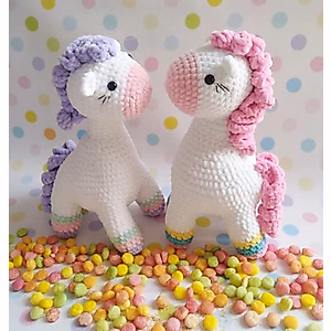 Troyarn Velvet Chenille Baby Blanket Yarn Amigurumi Yarn for Crocheting and Knitting Super Bulky 100 gr (132 yds) (10132 - Dark Green)