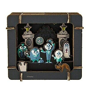 Disney Haunted Mansion 14pc Diorama