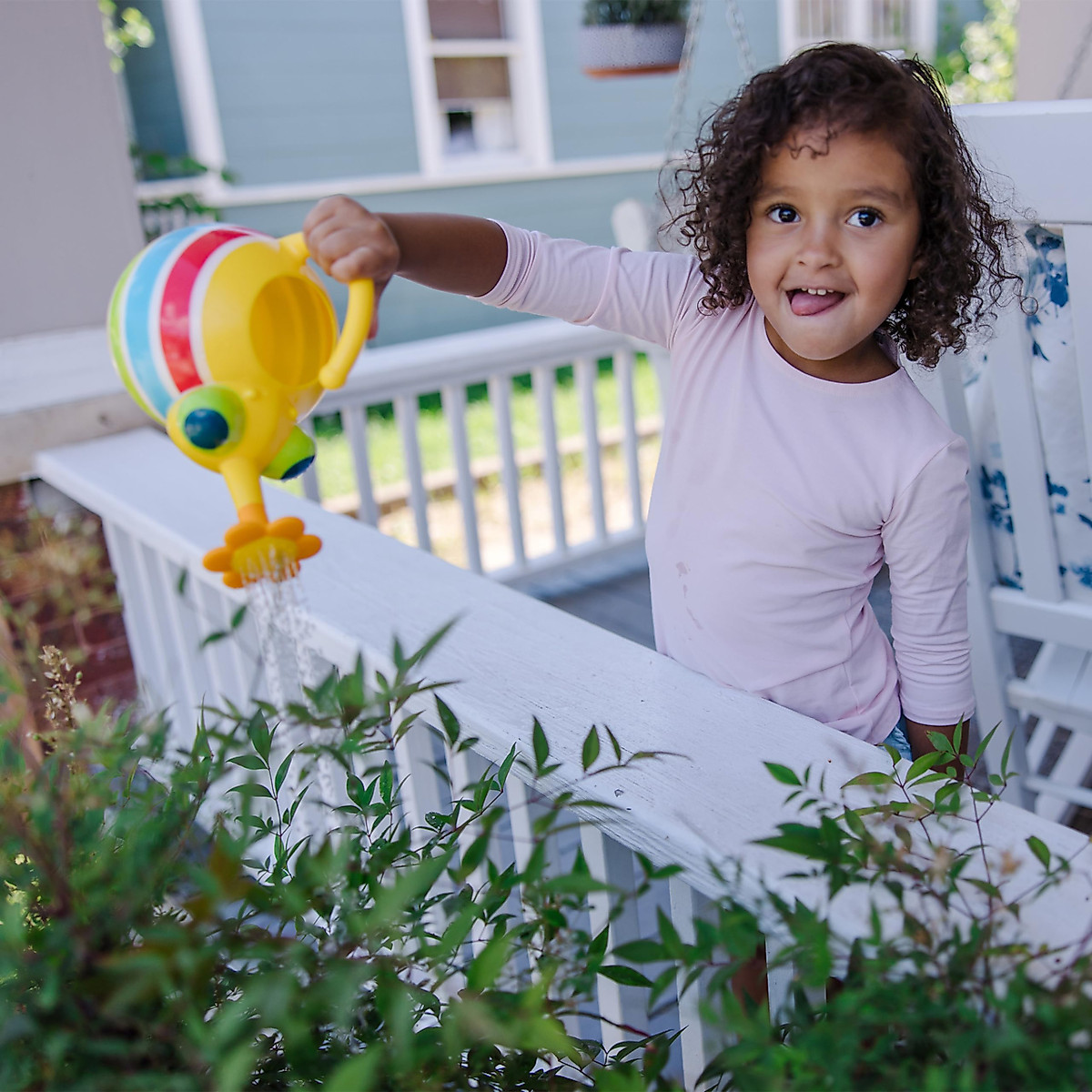 Melissa & Doug Sunny Patch Giddy Buggy Watering Can With Flower-Shaped Spout - Kid-Friendly Garden-Themed Pretend Play Watering Can For Kids
