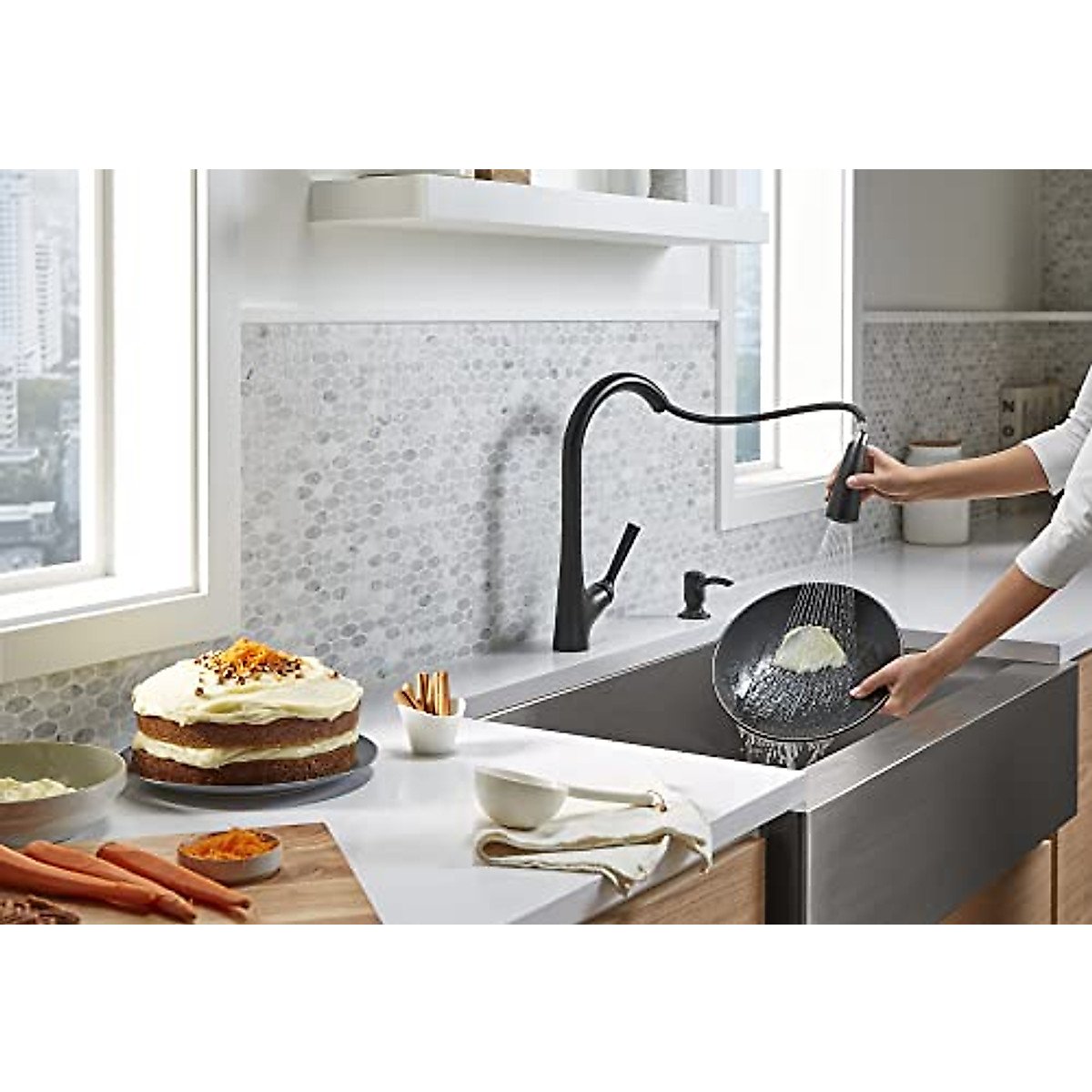 KOHLER R77748-SD-BL Malleco Touchless Pull Down Kitchen Sink Faucet with Soap/Lotion Dispenser in Matte Black