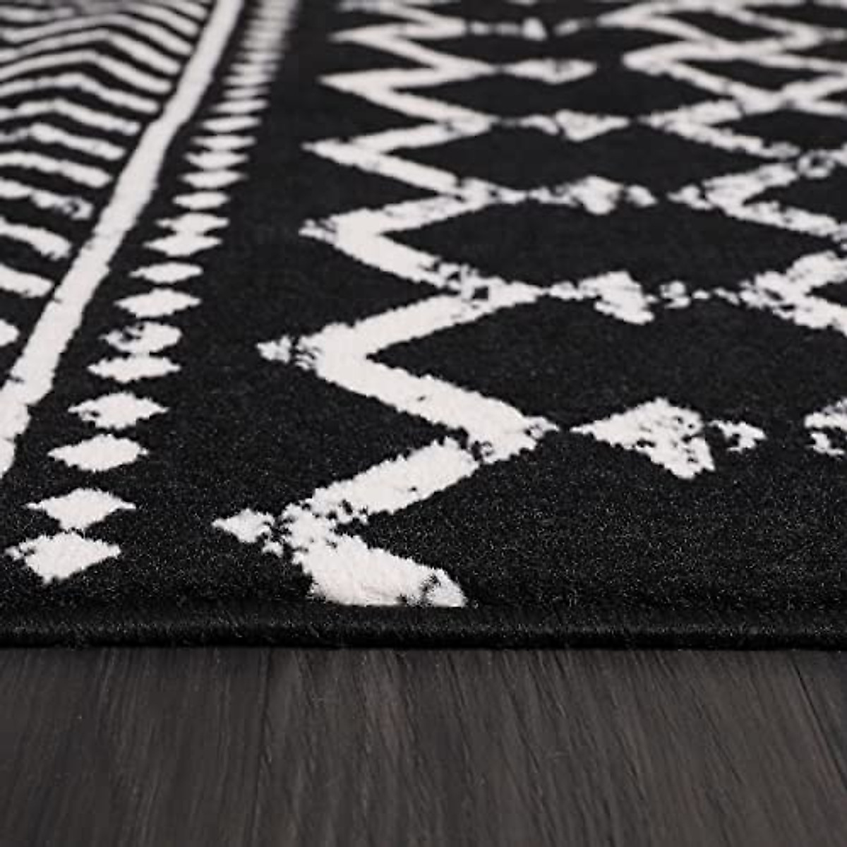 CAMILSON Boho Moroccan Area Rug, 2x3 Geometric Diamond Design for Entryway Mats, Living Area Entryways Rugs, Black/White Bohemian Indoor Carpet