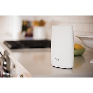 NETGEAR Orbi Router Whole Home Mesh WiFi System - Tri-band WiFi Router. Up to 2,500sqft of WiFi Coverage, AC3000 (RBR50) (Renewed)