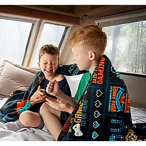 Punofell Gifts for Teenage Boys/Girls - Teen Boy Gifts - Game Room Decor for Adults - Gaming Decor for Boys Room - Best Gaming Gifts - Gamer Gifts - Video Game Gifts - Gamer Blanket 50" x 40"