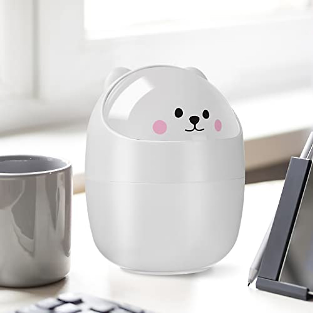 VOSAREA Mini Trash Can Desktop Trash Can Cartoon Bear Shape Wastebasket Small Table Waste Bin with Shake Lid for Home Office Desk (White)