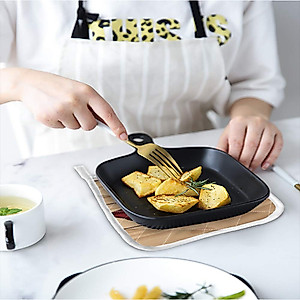 Kitchen Oven Mitts and Potholders Set, Buffalo Check Plaid Bear Wood Rustic Heat Resistant Padded Cooking Gloves&Pot Holder Non-Slip for BBQ Baking Grilling, Red Black