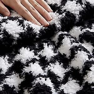 Betsey Johnson- Throw Blanket, Ultra Soft Plush Sherpa Home Décor, Reversible All Season Bedding (Houndstooth Black, 50 x 60)