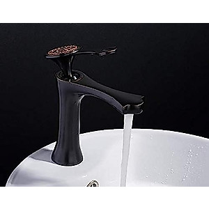 Kitchen Taps Vintage Black Bathroom Basin Faucet Copper Material Single Handle Bath Tap Spray Paint Cold and Hot Water Mixer