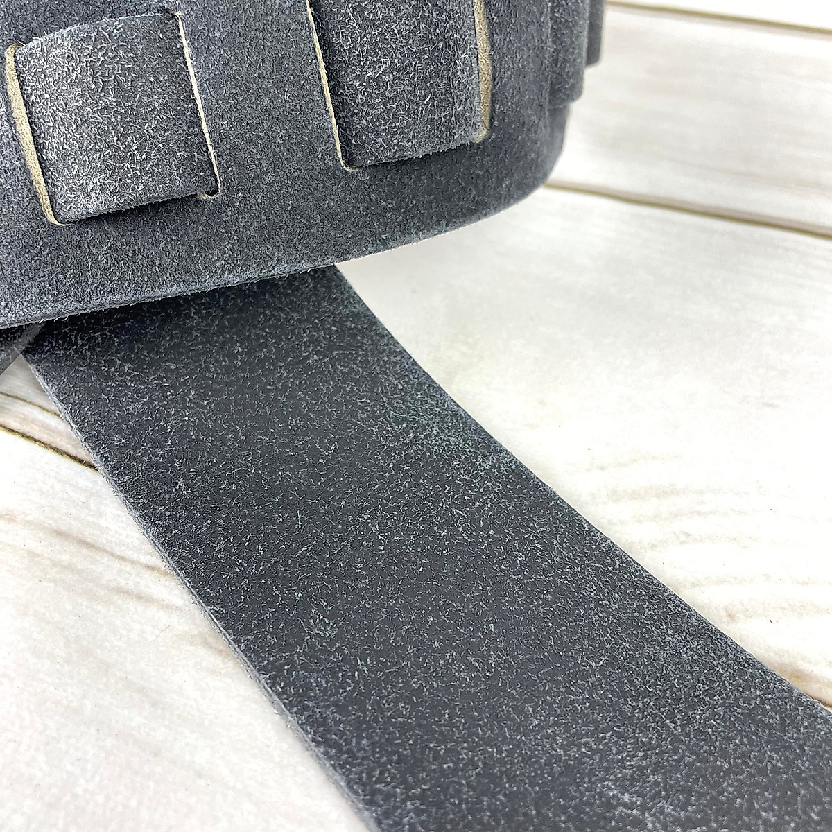 Walker And Williams STR-02 Distressed Elephant Gray Top Grain Thick Italian Leather Guitar Strap For Acoustic, Electric, And Bass Guitars