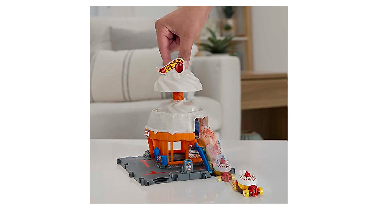 Hot Wheels City Track Set - Ice Cream Adventures