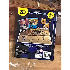Disney / Pixar Lightyear My Busy Books - Storybook, 10 figurines, playmat