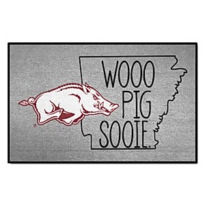 FANMATS 21077 NCAA - University of Arkansas Southern Style Rug - 19in. x 30in., Gray