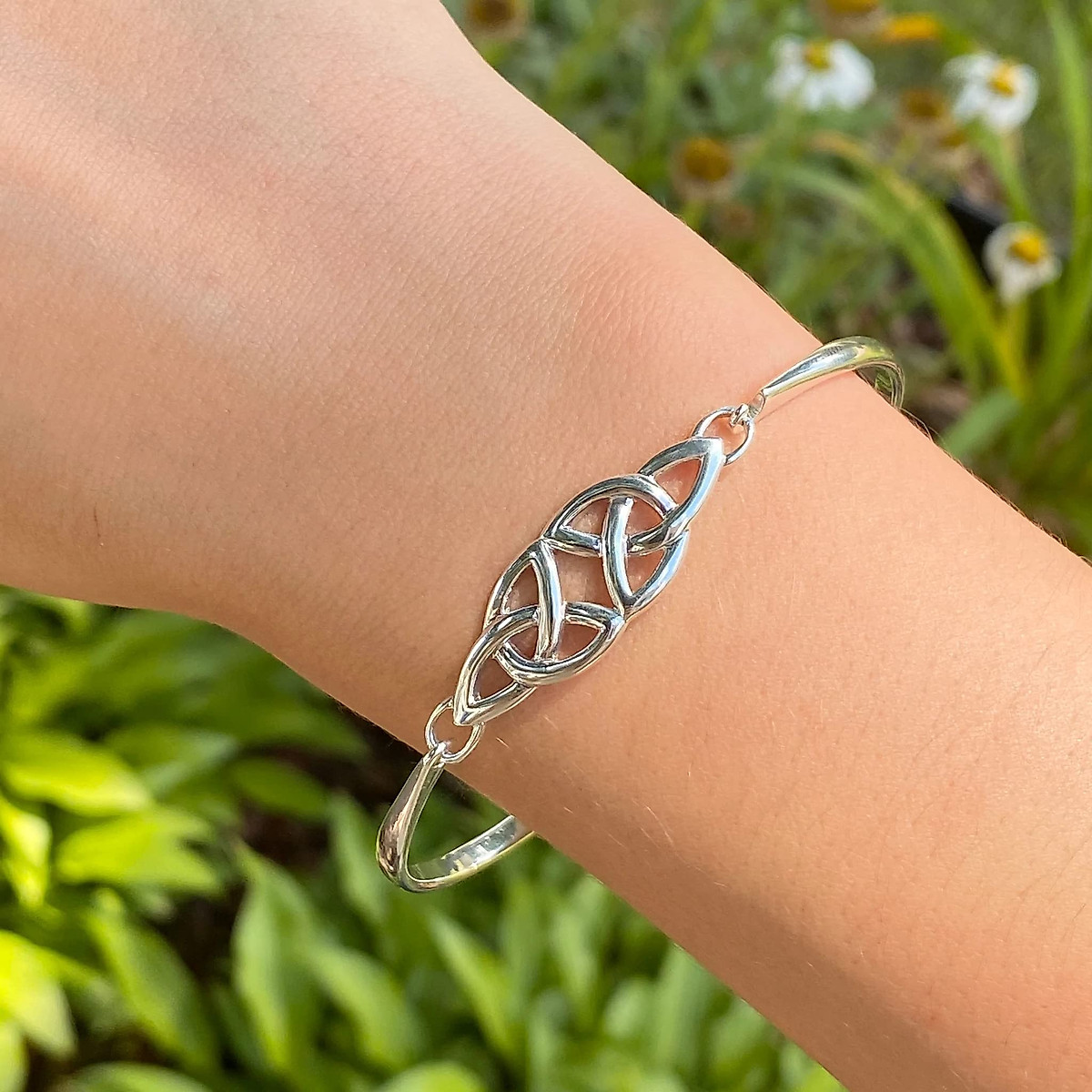 JewelryWeb - 925 Sterling Silver Celtic Knot Expandable Stackable Bangle Bracelet - Celtic Jewelry for Women - Itrish Jewelry - Claddagh Bangle Bracelet - St Patricks Day Gift for her