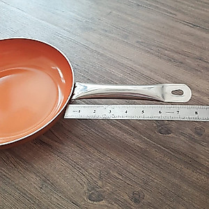 SHINEURI 9.5 inch Copper Fry Pan with Lid, Nonstick Omelet Pans - Perfect for Stir fry, Sauce & Baking, Compatible for Induction, Gas, Electric & Stovetops, Perfect for 2-3 Person Meal