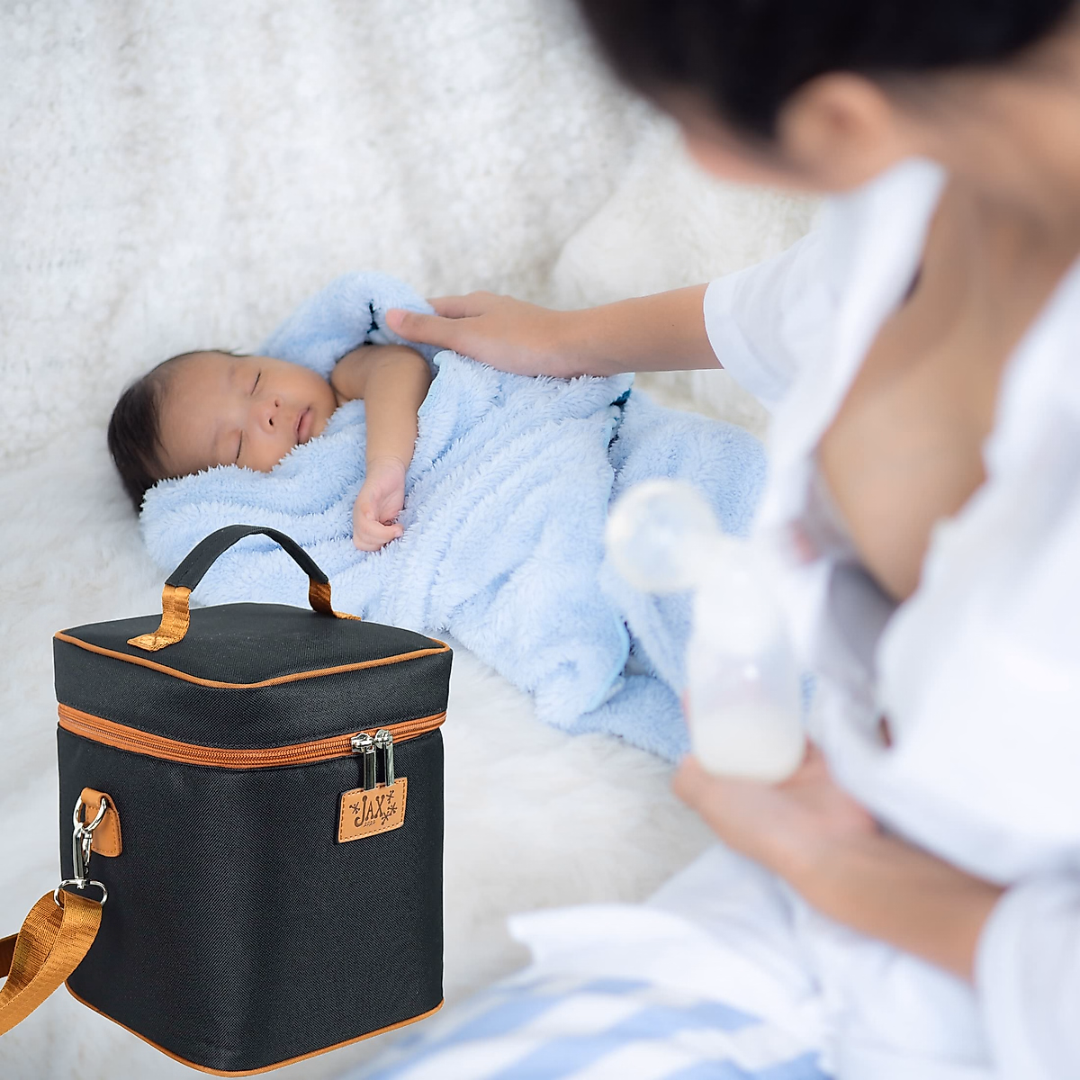 Jax 2020 Breastmilk Cooler Bag, Insulated Container for 6 Bottles, Keeps Milk Fresh, Adjustable Shoulder Strap, Pocket for Ice Pack, Black