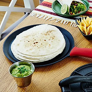 Uno Casa Cast Iron Comal Pan 11.5 Inch - Skillet for Roti/Comal Pan, Tawa/Dosa Pan Pataconera, Comales para Tortillas - Cast Iron Pizza Pan - Comal Para Tortillas Grande - Tava Roti Pan - Comale