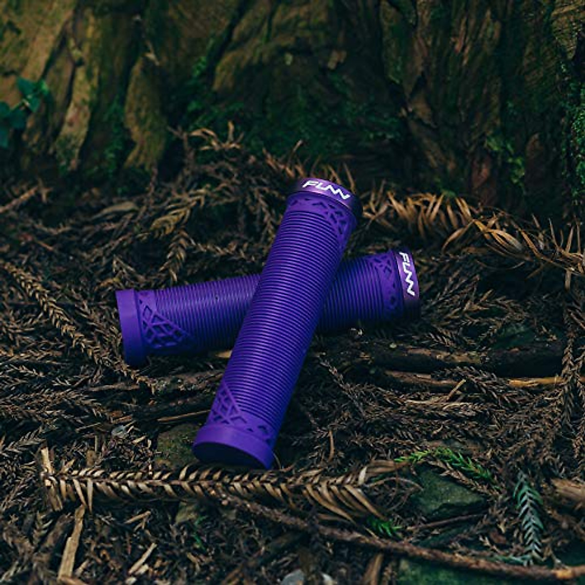 Funn Hilt Mountain Bike Handlebar Grips with Single Lock On Clamp, Lightweight and Ergonomic Bicycle Handlebar Grips with 22 mm Inner Diameter, Unique Patterned Bicycle Grips for MTB/BMX (Purple)