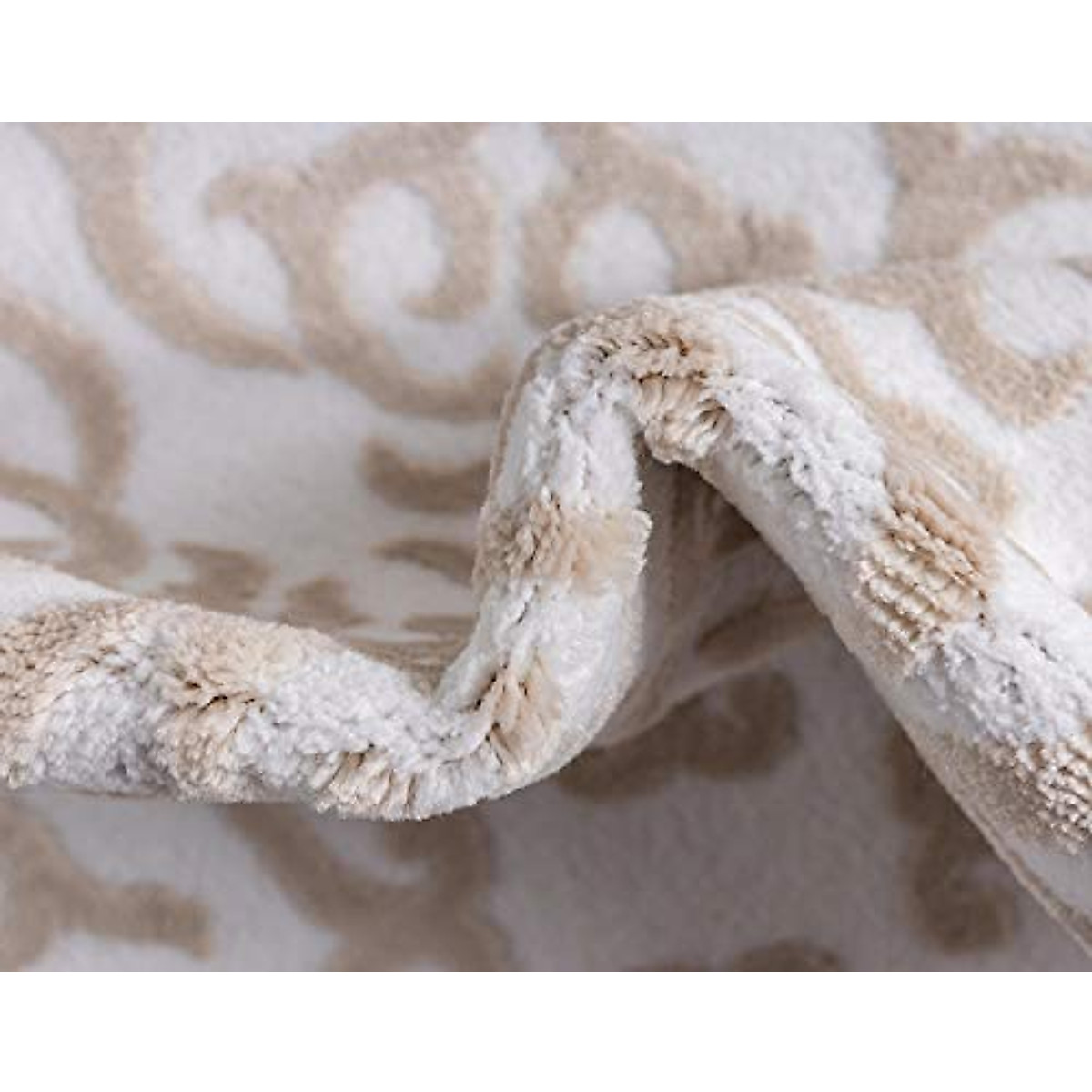 Unique Loom Rushmore Collection Area Rug - Johnson (5' 1" x 8' Rectangle, Snow White/ Beige)