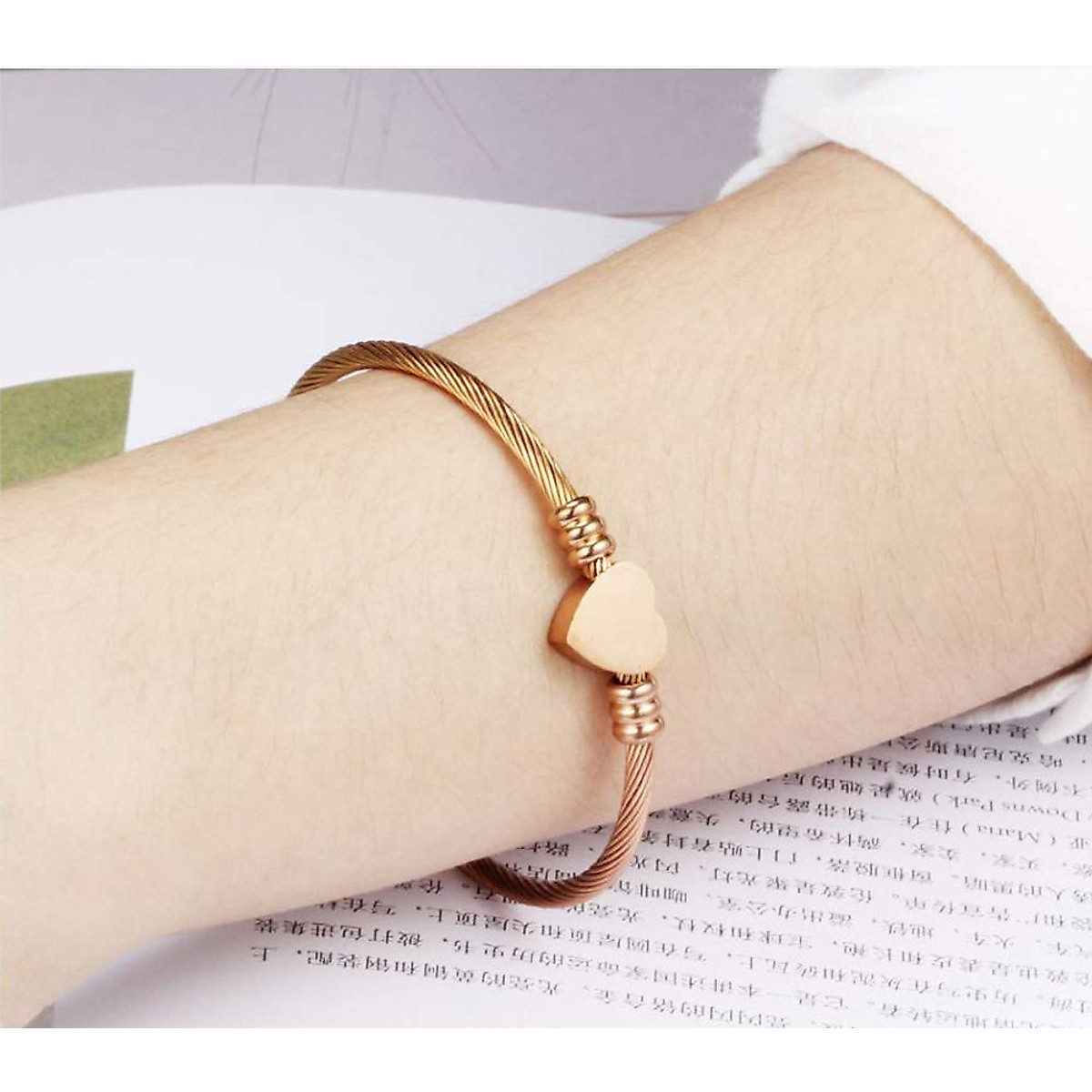 MiniJewelry Simpl Gold Love Heart Bangle Bracelets for Women BFF Family Stainless Steel Adjustable Birthday