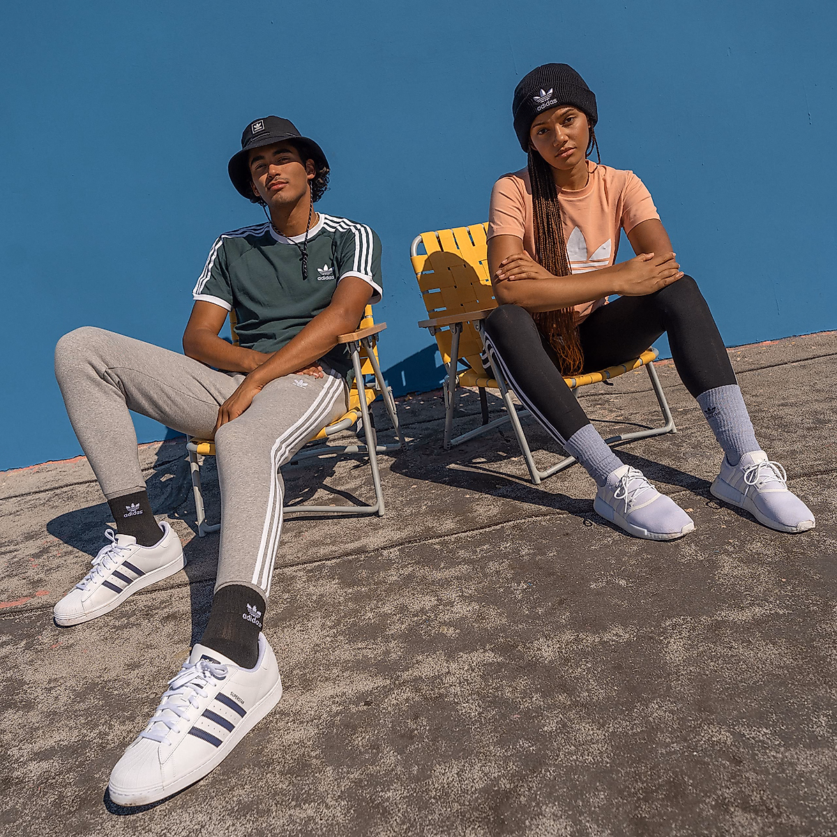 adidas Originals Men's Trefoil Chain Flatbrim Snapback Cap, Black/Better Scarlet, One Size