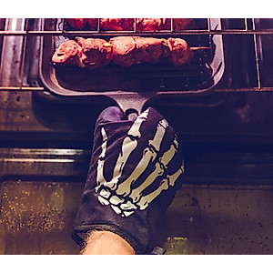 Skeleton Hand Oven Mitt Funny Bones Halloween Party Graphic Novelty Accessories Funny Graphic Kitchenwear Halloween Funny Food Novelty Cookware Black Oven Mitt