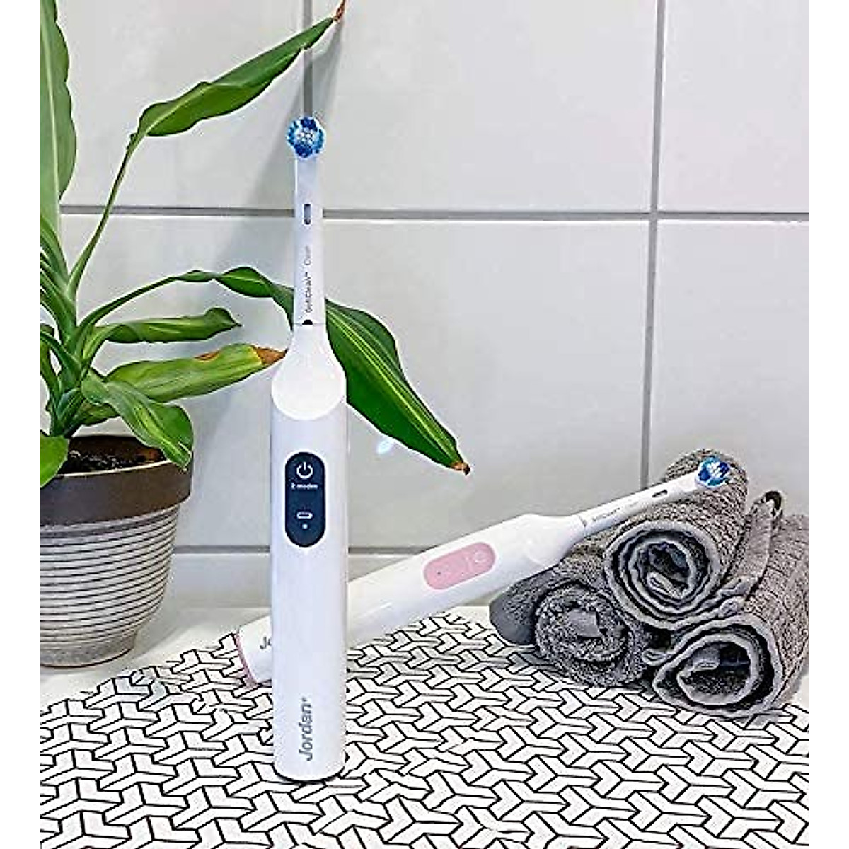 Jordan* ® | Clean Smile Electric Toothbrush for Adults | Rechargeable Toothbrush Electric with Quick Charge, Long-Lasting Battery, Pressure Sensor, 2 Speed Modes | Includes Travel Case | Black Color