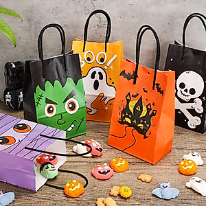 Halloween Treat Bags Party Favors - 40 Pcs Kids Halloween Candy Bags for Trick or Treating, Halloween Tote Bags with Handles, Paper Gift Bags for Treats Snacks, Halloween Goodie Bags Party Supplies