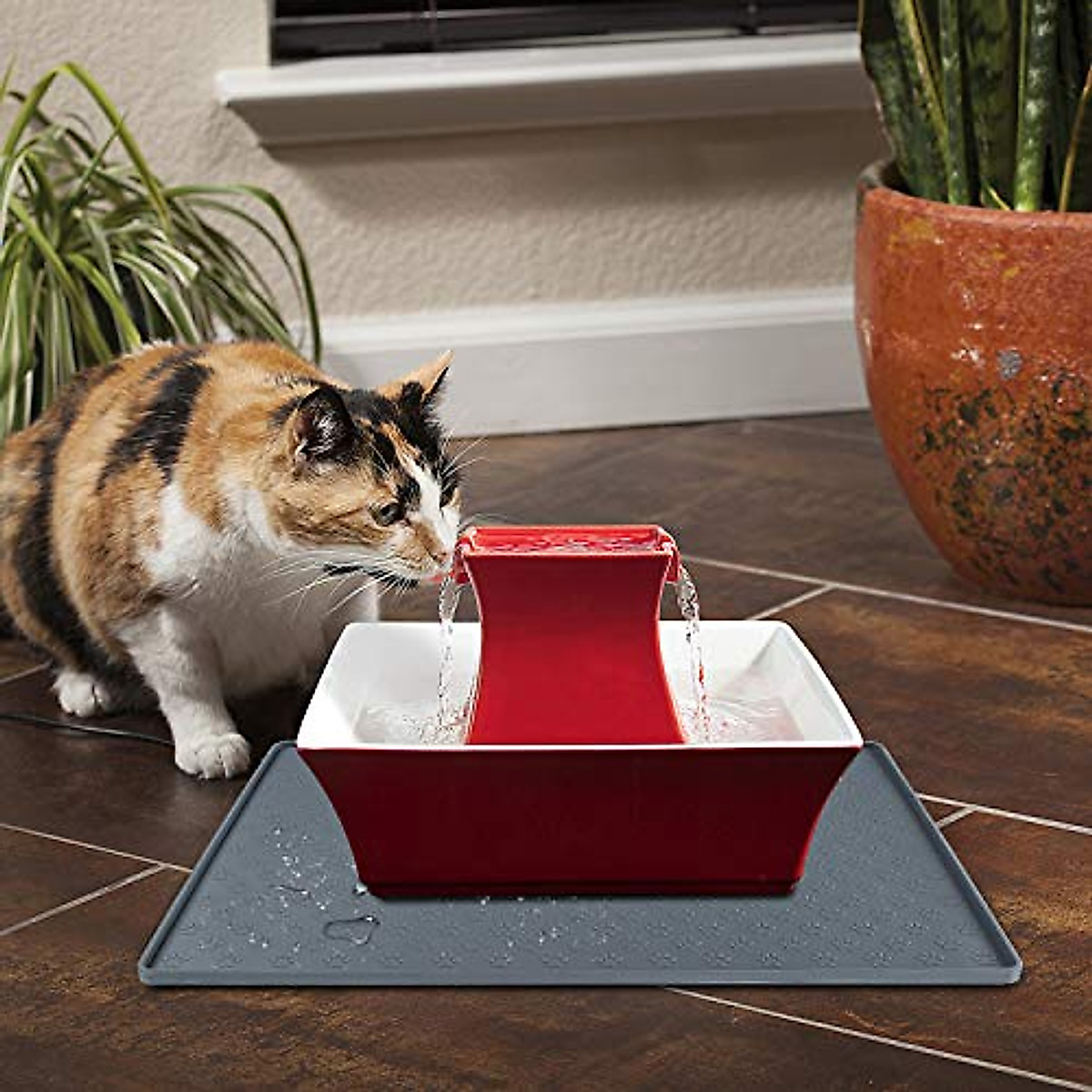 Coomazy Cat & Dog Food Mat, Sillicone Waterproof Pet Bowl Placement Tray to Stop Food Spills and Water Messes Out to Floor (M: 18.9x11.8in, Grey)