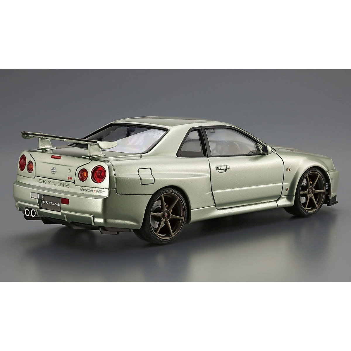 Aoshima Nissan BNR34 Skyline GT-R V Tune ’02 1:24 Scale Model Kit