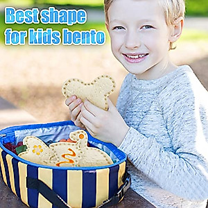 Sandwich Cutter and Sealer, Bread Decruster Sandwich Maker Cookie Fruit Vegetable Cutters, 4Pcs Sandwich Cutter and Sealer Set for Kids Lunchbox and Bento Box(Dinosaur, Butterfly, Unicorn and Mouse)