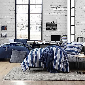 Nautica - Full Bed Set, Reversible Comforter Set, Includes Bonus Sham(s), Fitted Sheet, Pillowcase(s) and Laundry Bag, Dorm Room Essentials (Harmead Navy, Full)