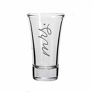 Jemley Wedding Shot Glass Gift Set Mr. and Mrs. | Bride and Groom Wedding Gift | Elegant Silver Font 2oz Shot Glasses | Set of Two | His and Hers Engagement Present | Bridal Shower Gift