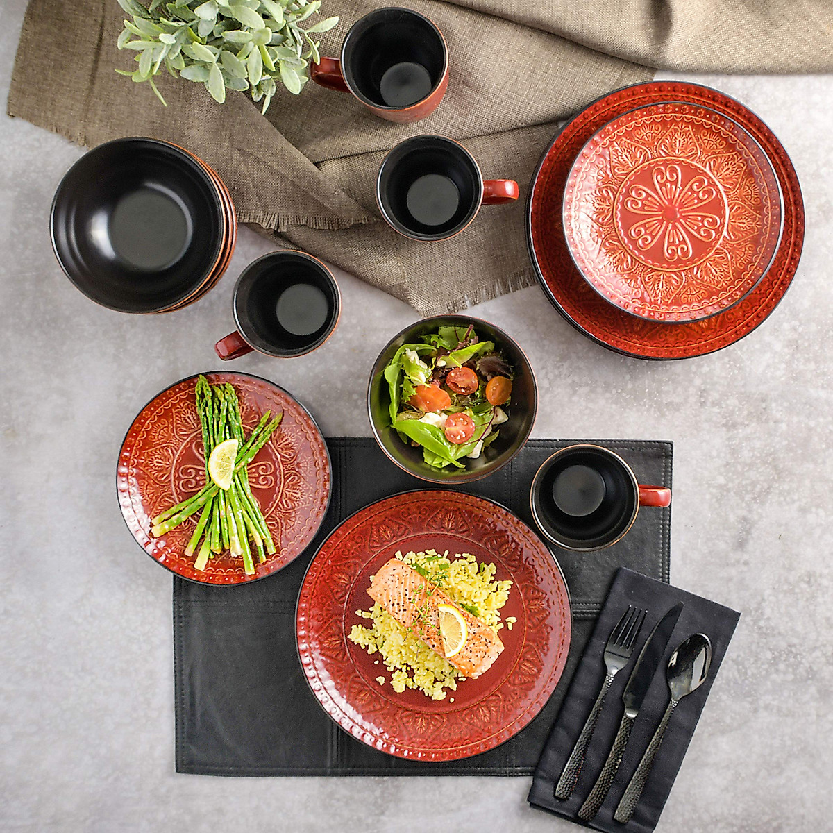 Gibson Elite Milanto 16 Piece Dinnerware Set, Red