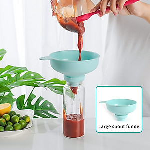 Plastic Wide Mouth Kitchen Funnels with Detachable 4 Different Sizes Spout and Strainer for Filling Small Bottles, Canning Funnel for Wide and Regular Jars,Food Funnels for Kitchen Use