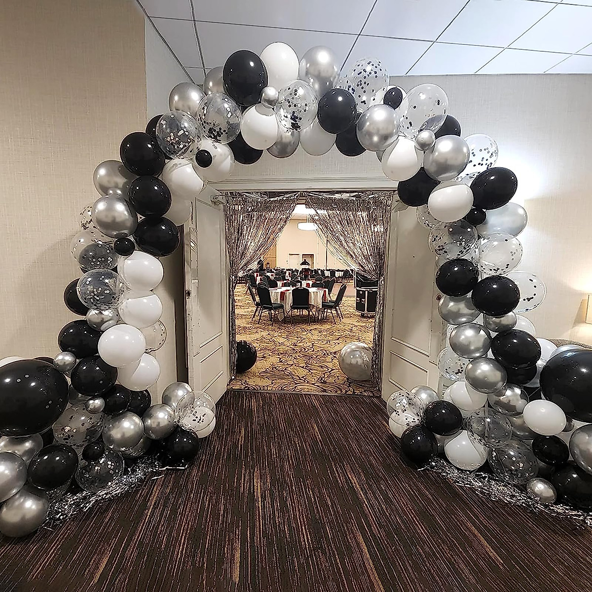 YAOWKY Black and Silver Balloons Garland Arch Kit,124pcs 18 12 10 5 Inch Black White and Silver Confetti Latex Balloons for Happy New Years Eve Party, Graduation, Wedding, Birthday Party Decorations