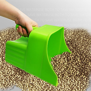 Plastic Enclosed Feed Scoop Heavy Duty Durable Stackable Feeding Scoop Large Capacity Farm Supplies For Sorting Seed Plastic Utility Scoop