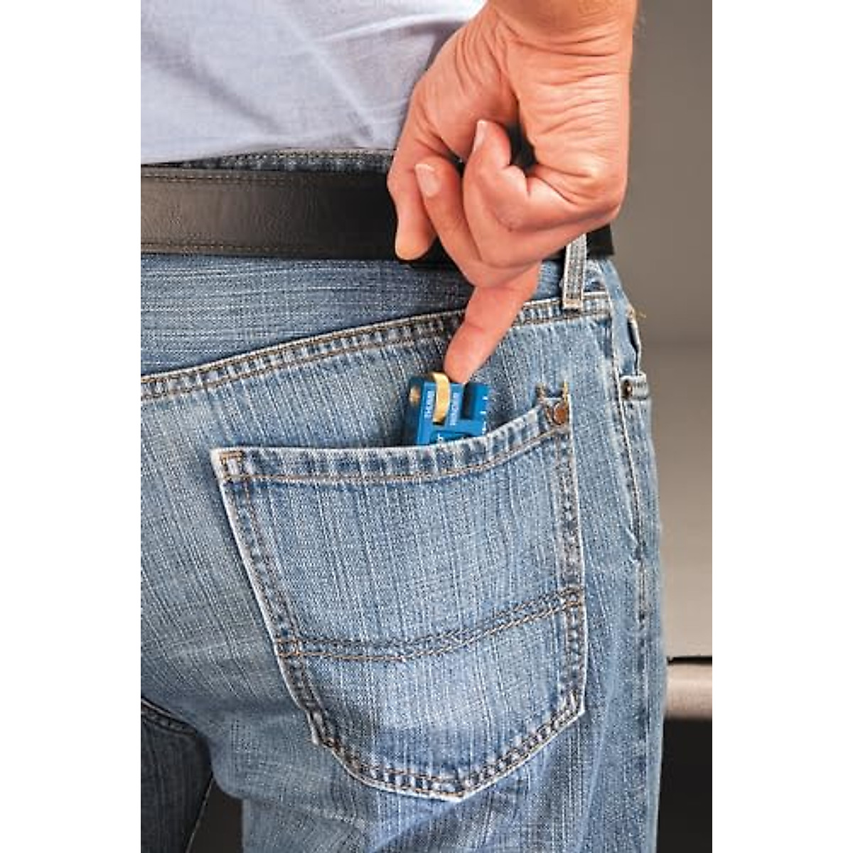 Ideal 35-207 6" Electrician Level With 4 Vials And Magnetic Jaw