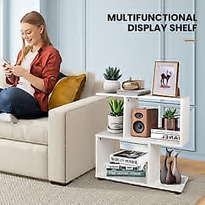 Giantex 3-Tier Geometric Bookshelf, 24’’ Tall Wood S-Shaped Display Shelves with Thick Foot Pads, Freestanding Open Shelves Nightstand, Floor Standing Display Shelf Bookcase