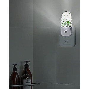 St. Patrick's Day Night Light, LED Plug in Night Light, Black Checkered Green Truck Lucky Clover Gold Night Lights with Dusk to Dawn Sensor Decorative Kids/Adults Nightlight for Bedroom Bathroom