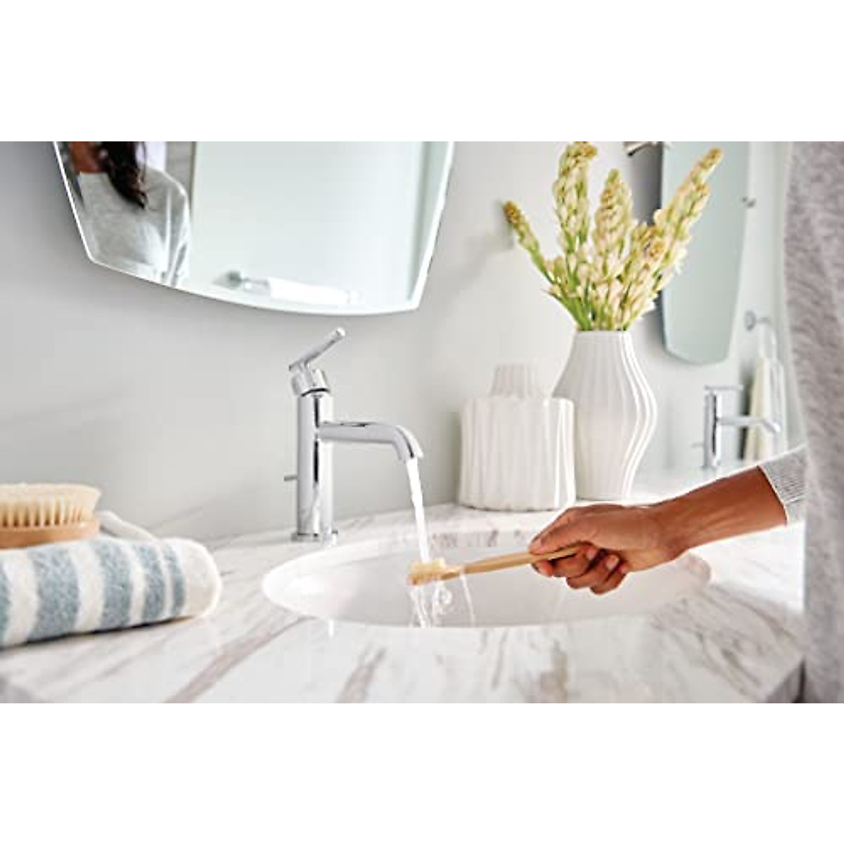 Moen Gibson Chrome One-Handle Single Hole Modern Bathroom Sink Faucet with Optional Deckplate, 6145