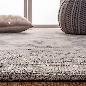 SAFAVIEH Samarkand Collection 8' x 10' Light Grey/Beige SRK106F Hand-Knotted Traditional Wool Area Rug